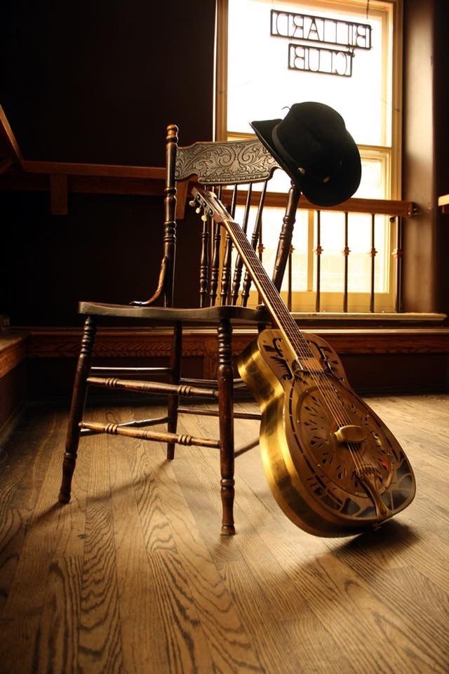 Michael Chenoweth - Bio