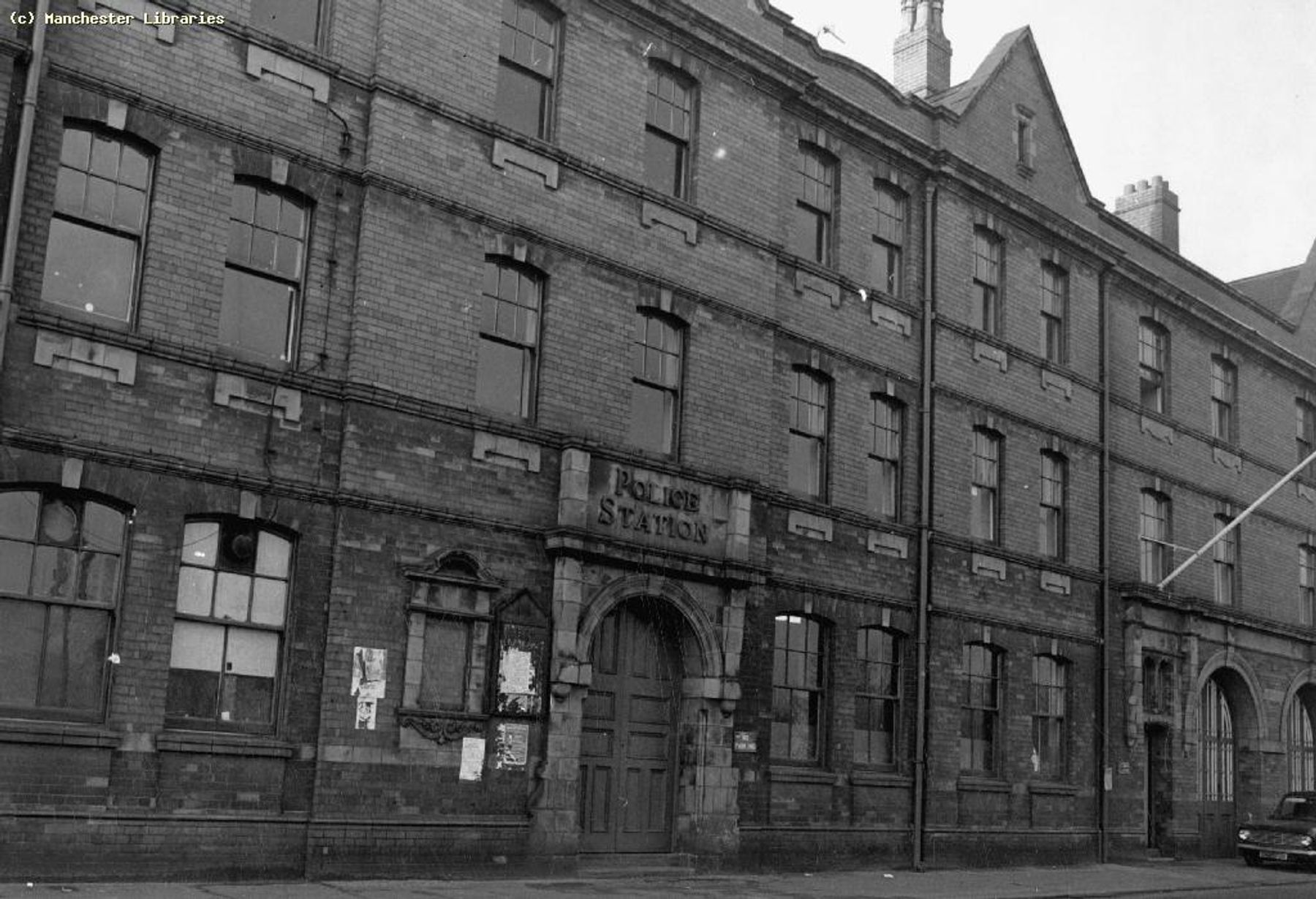 Sherlock Holmes - Detective Story - Police Station