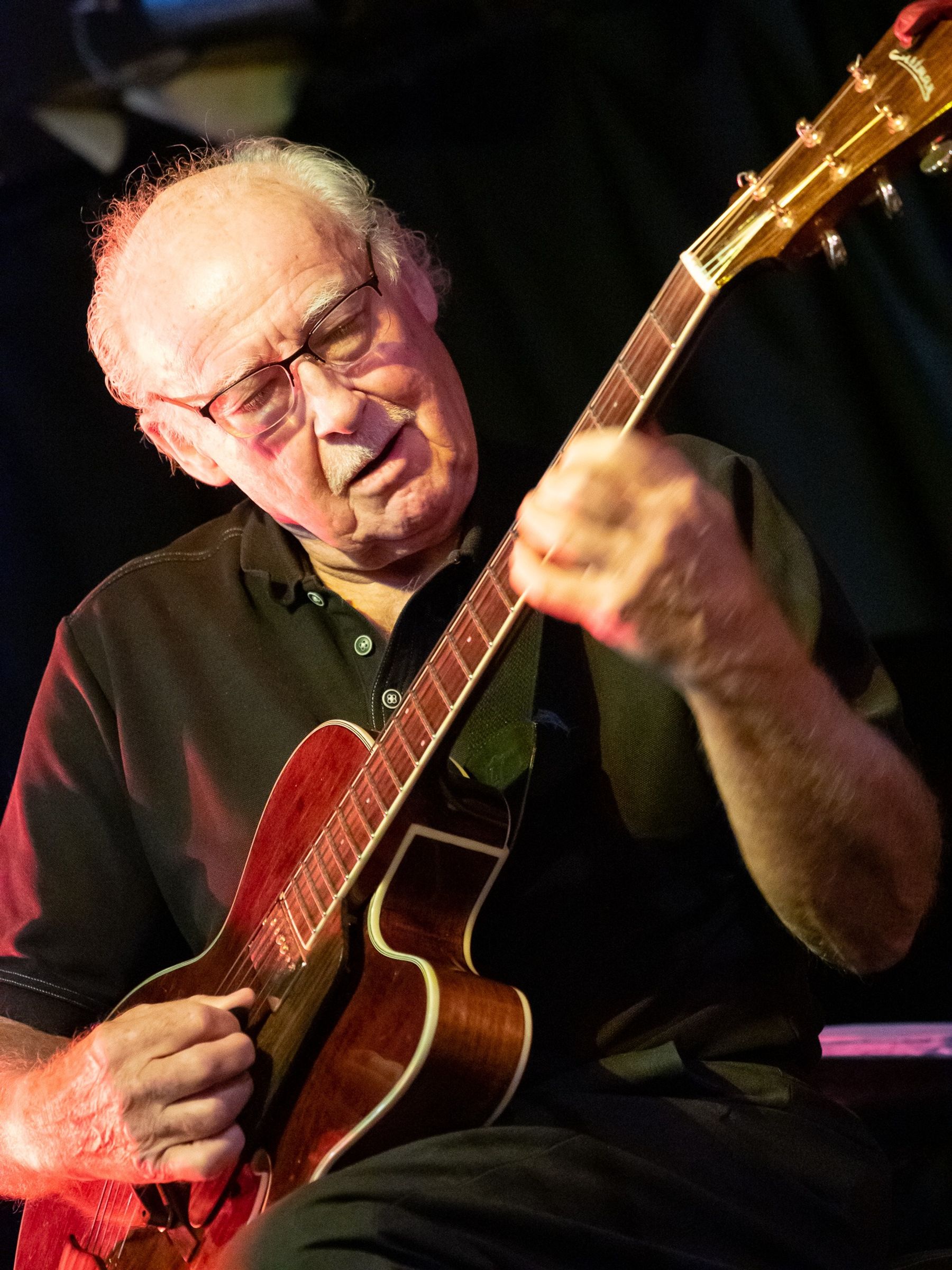 Oliver Gannon, Jazz Guitarist - Bio