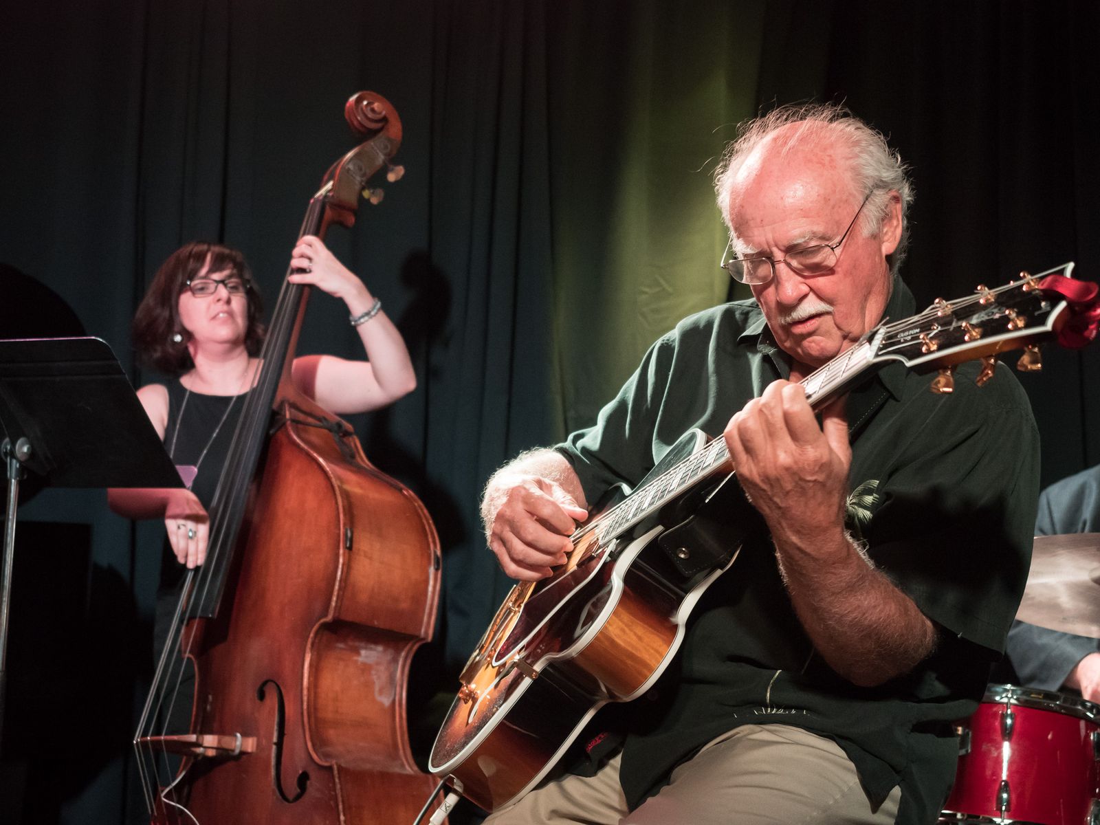 Oliver Gannon, Jazz Guitarist - Photos