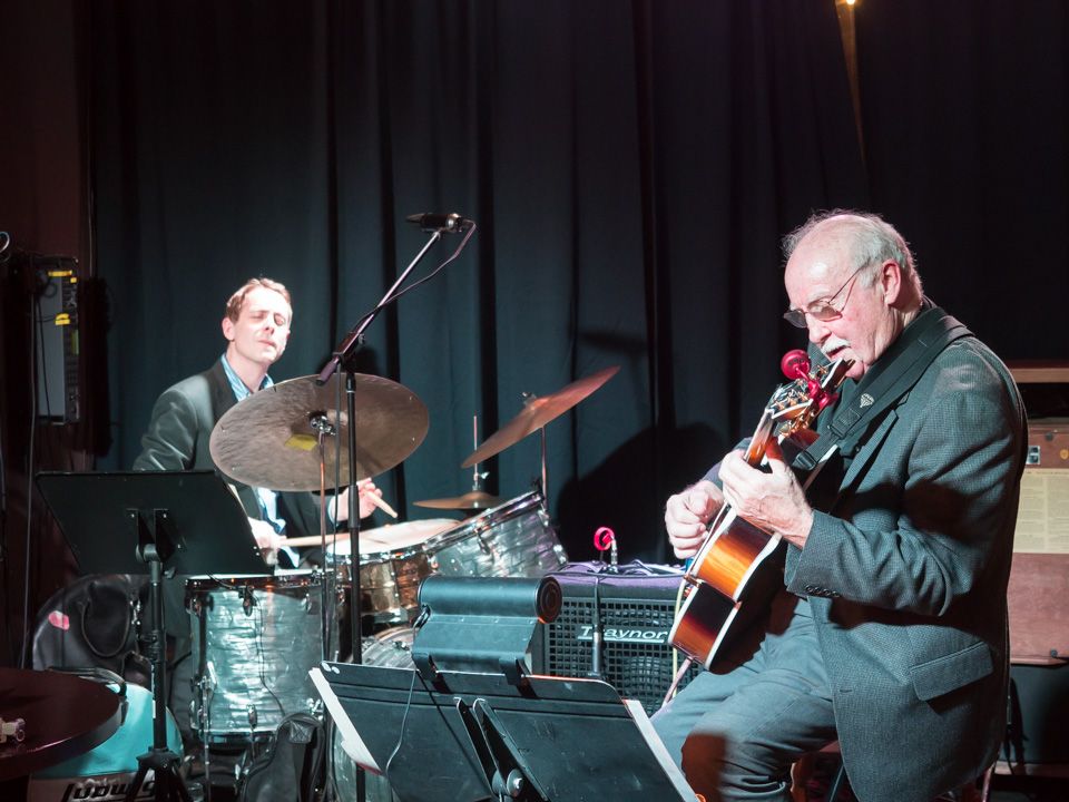 Oliver Gannon, Jazz Guitarist - Photos