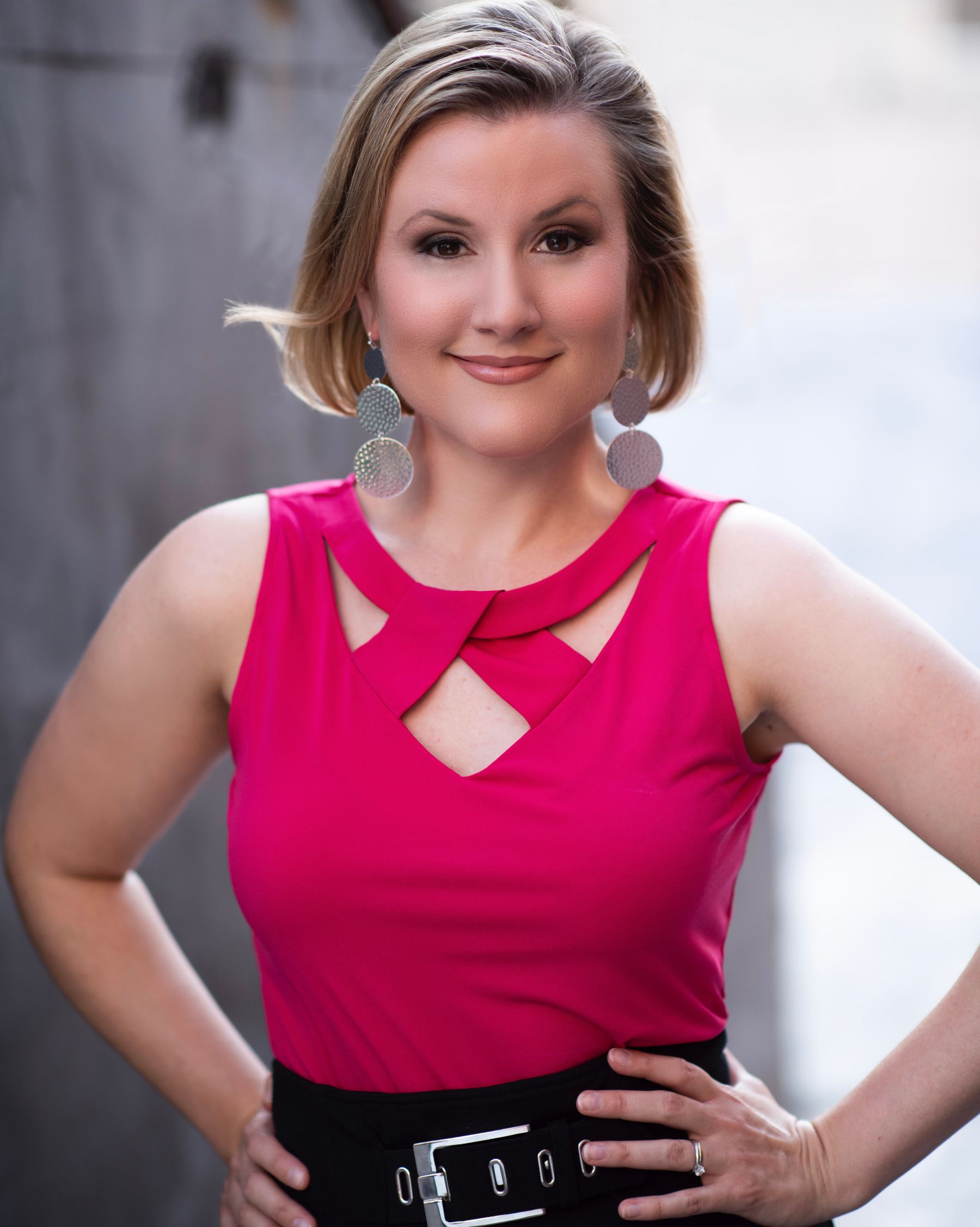 Amanda Beagle Vocal Studio - Biography