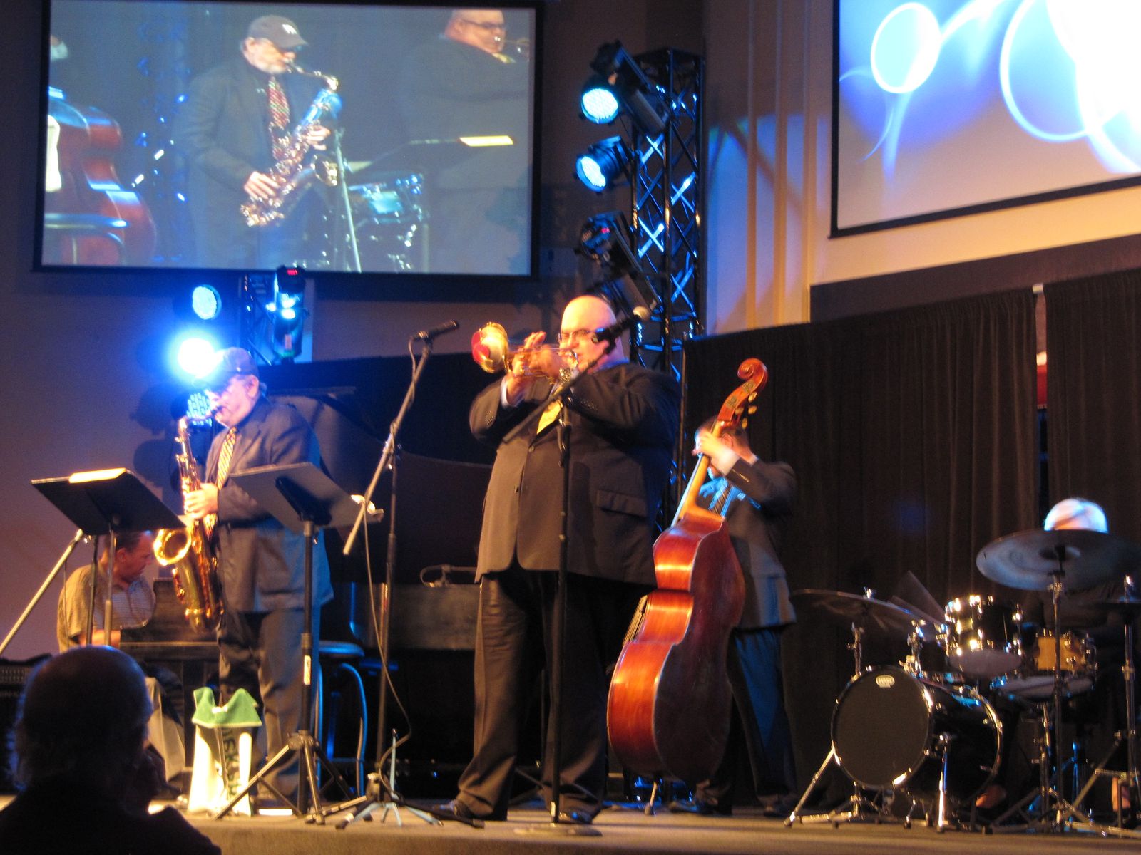 Lew Del Gatto - PHOTOS