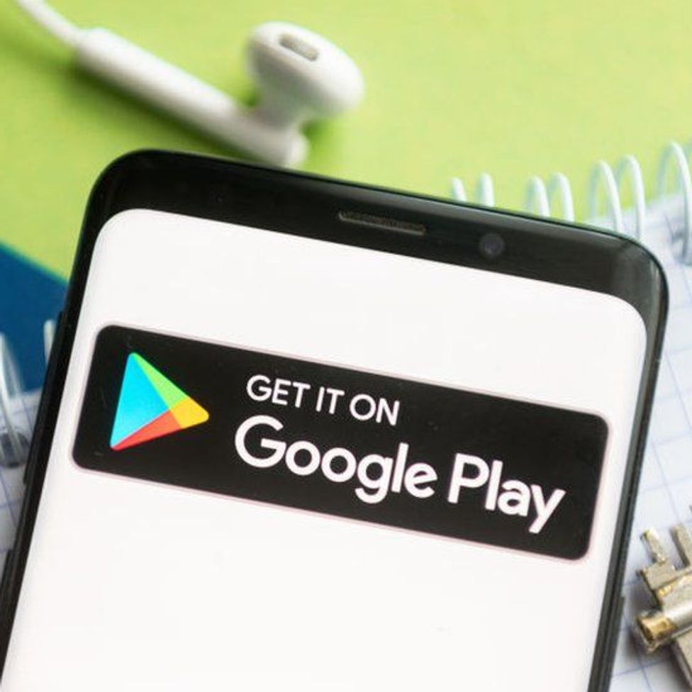 The English 909 (Freedom Radio) - How to listen