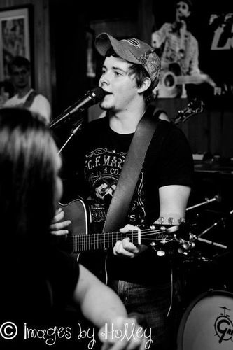 Zach Dylan - About Zach Dylan