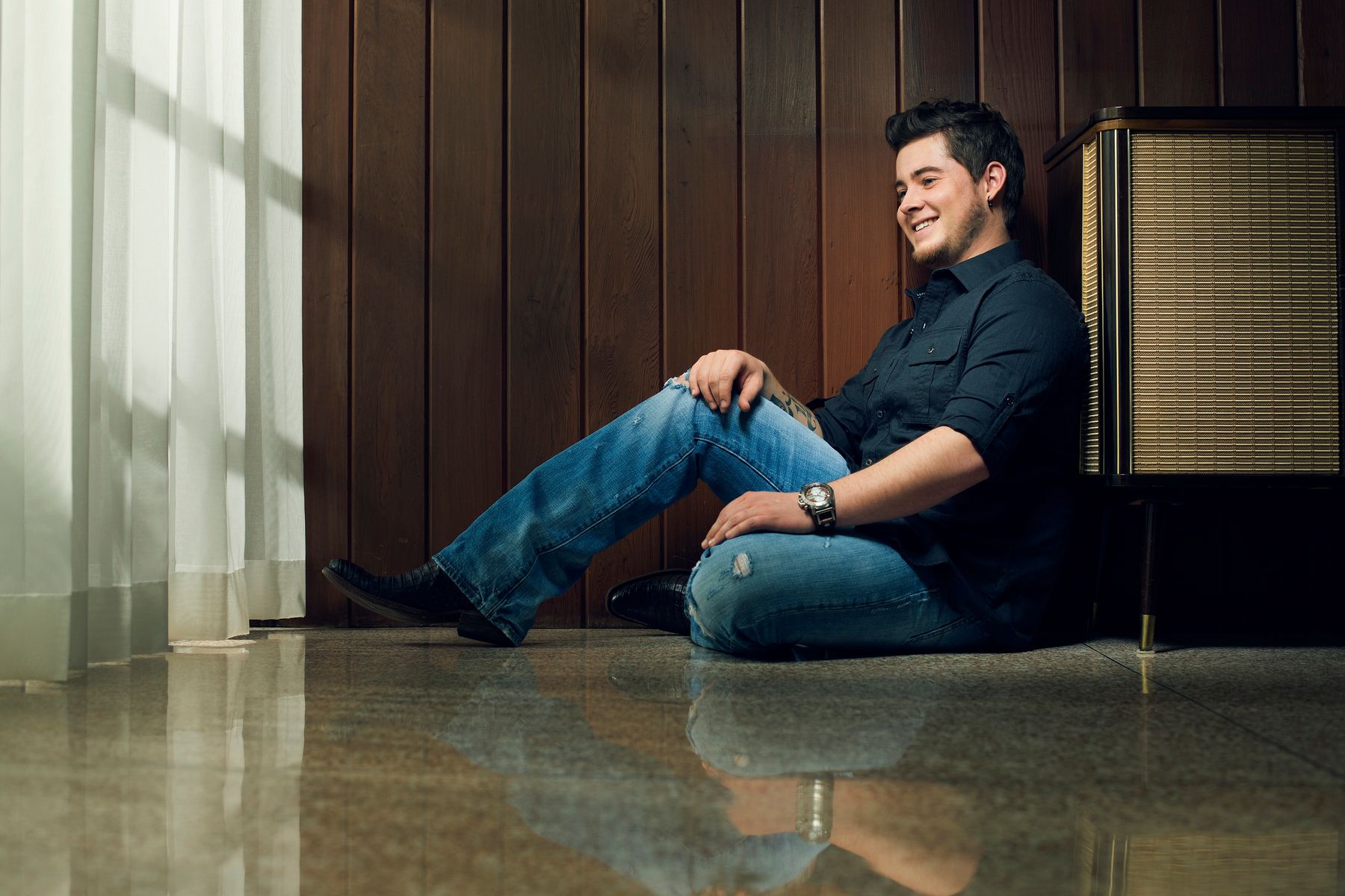 Zach Dylan - About Zach Dylan