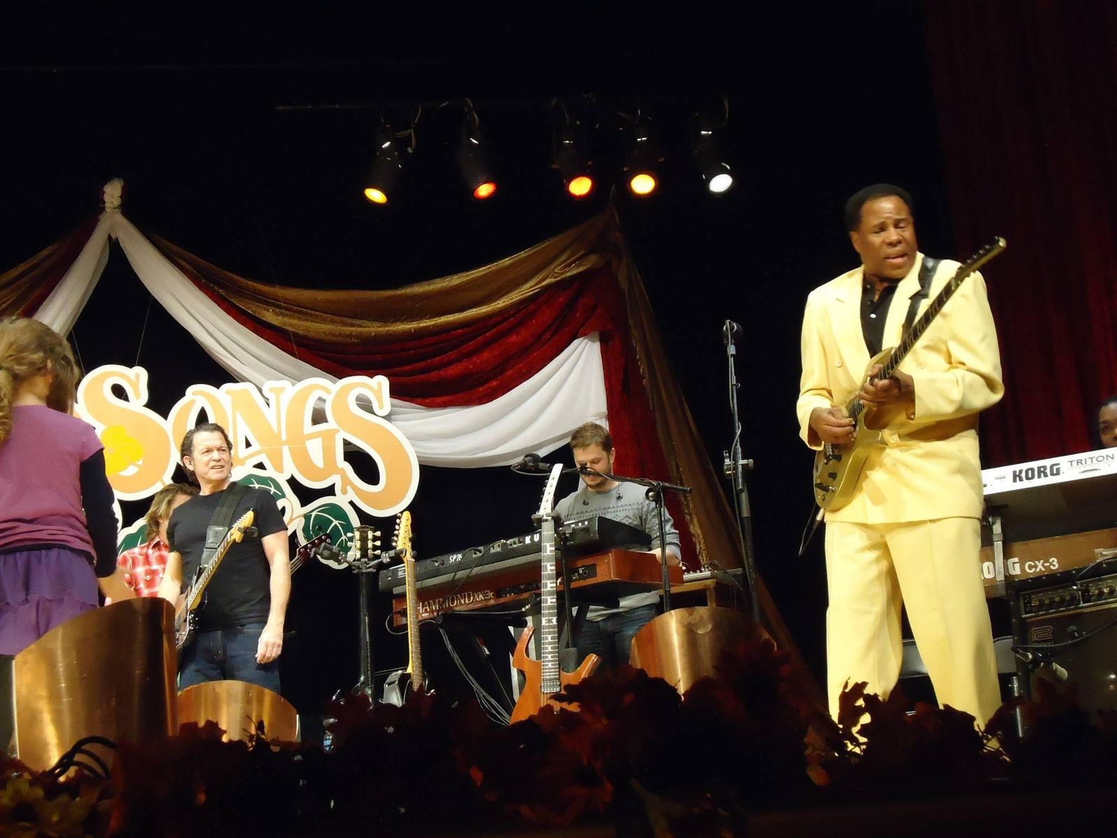 Tee Dee Young - Gallery