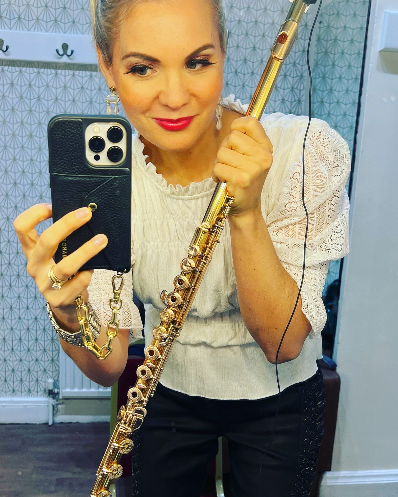 Karmen Gould - Photos