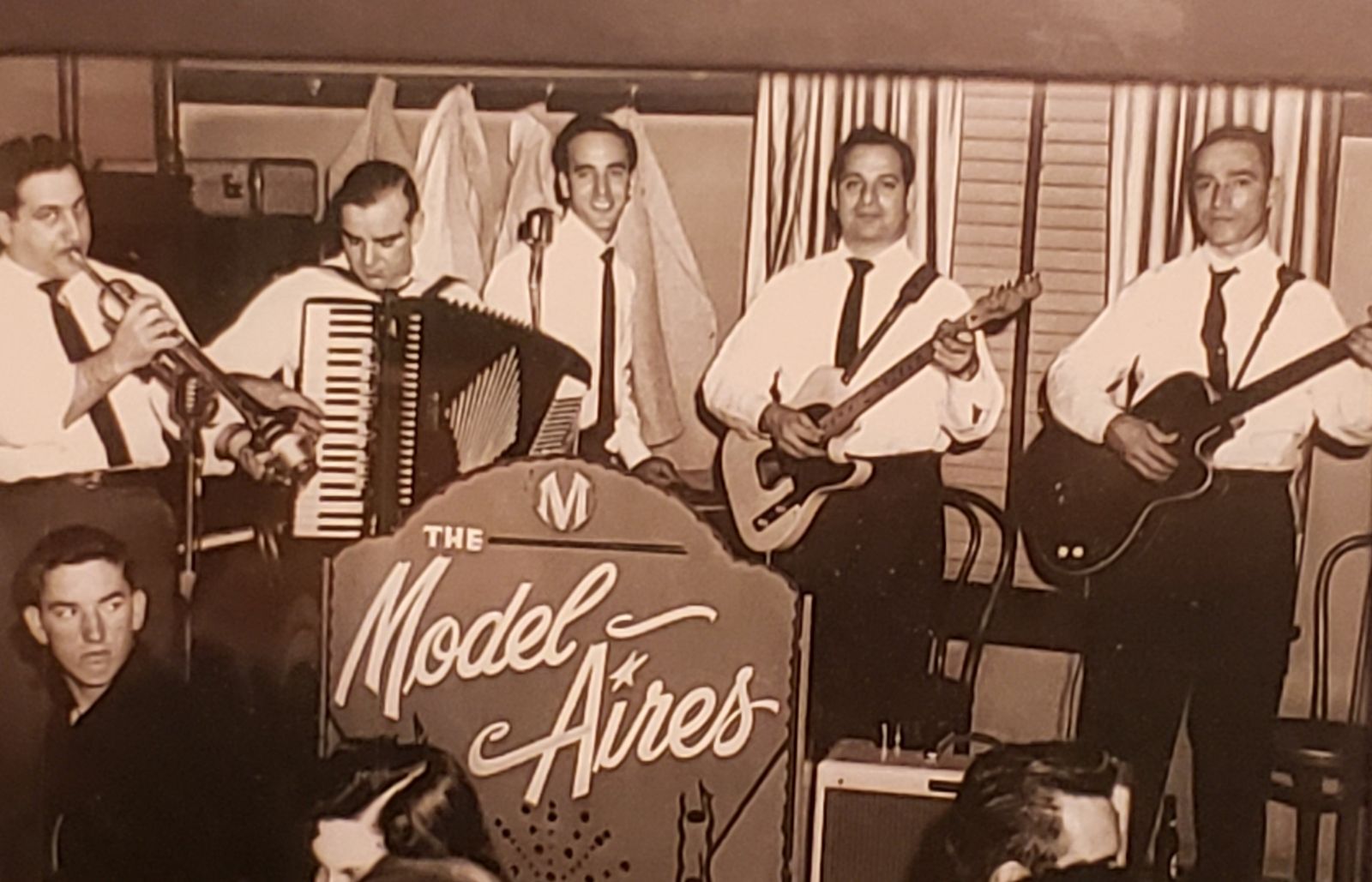 Mike Urick and the Modelaires - Photos