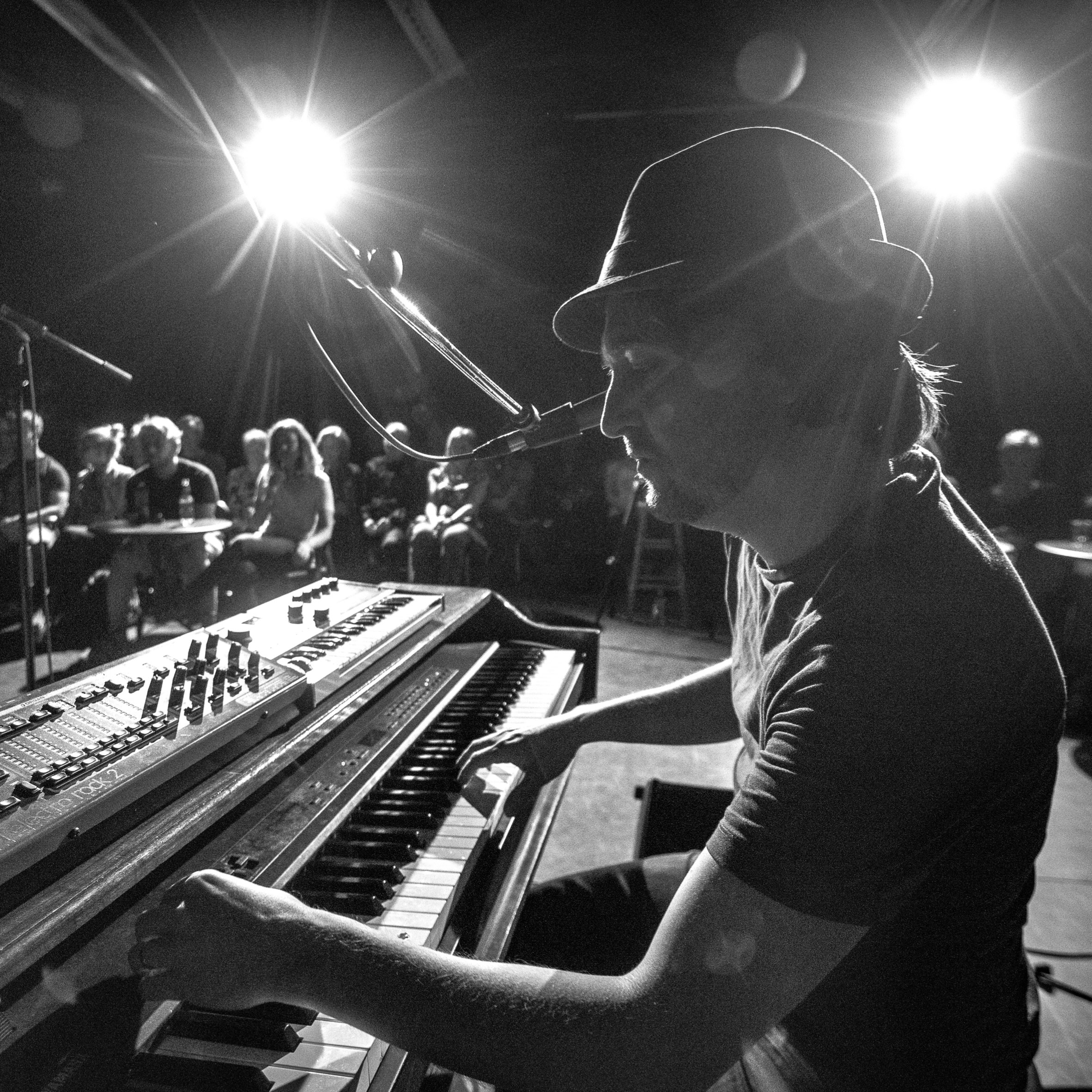 Tyler Kealey - Ottawa Piano Player - Home