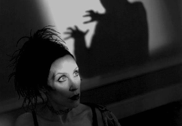 Jill Tracy Returns to The Hypnodrome!