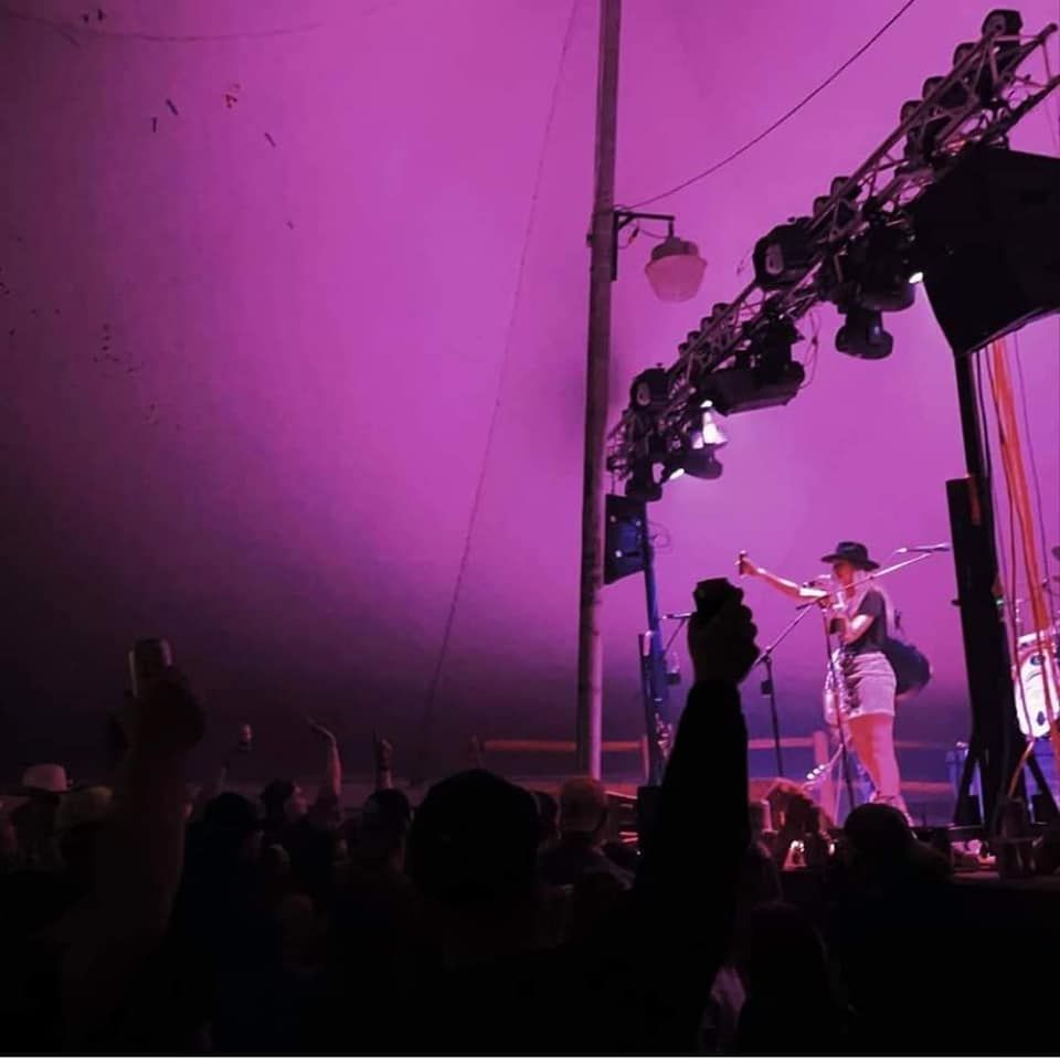 Genesee Depot - Caroline Lions Colorama 2021