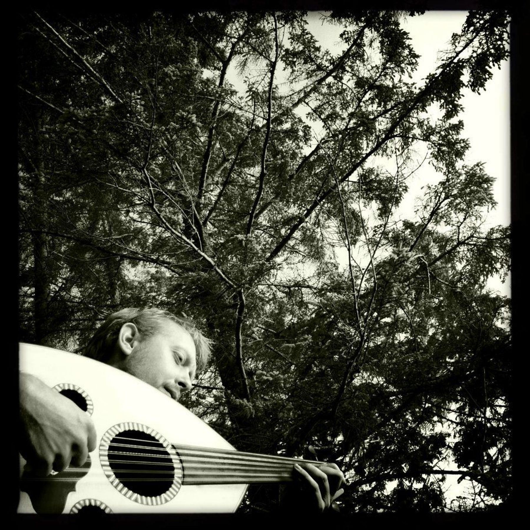 frank moon - Contact