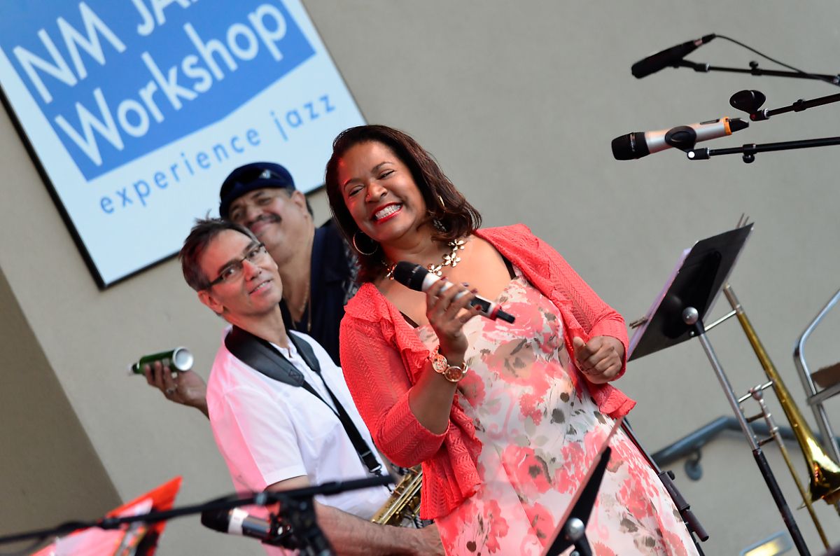 Tracey Whitney - Gallery