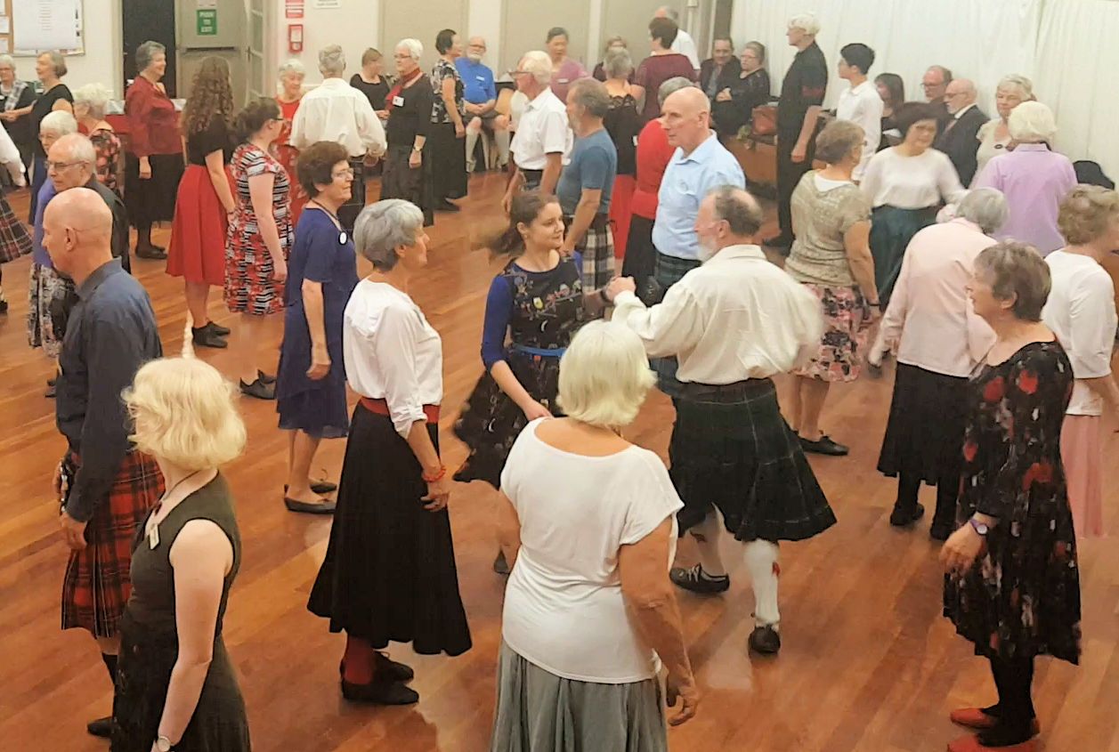 Twisty Willow - Scottish Country Dance