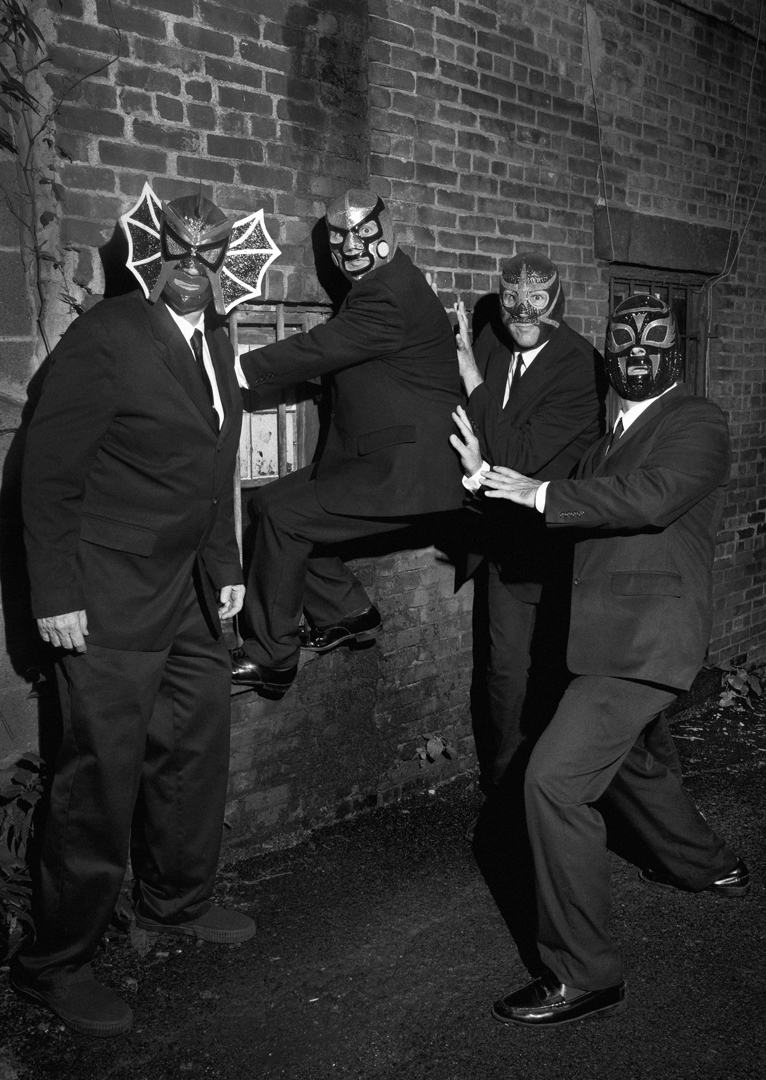 Los Straitjackets